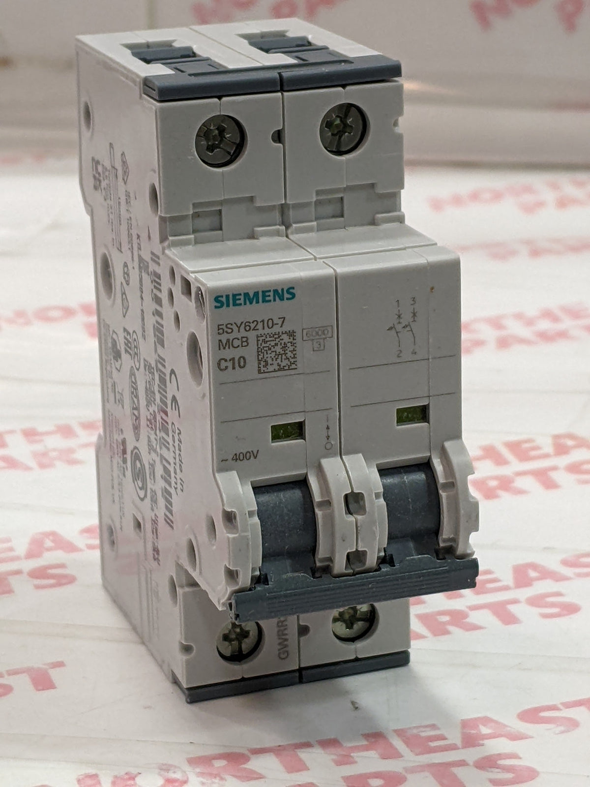 SIEMENS Circuit Breaker 5SY6210-7 — Northeast Parts