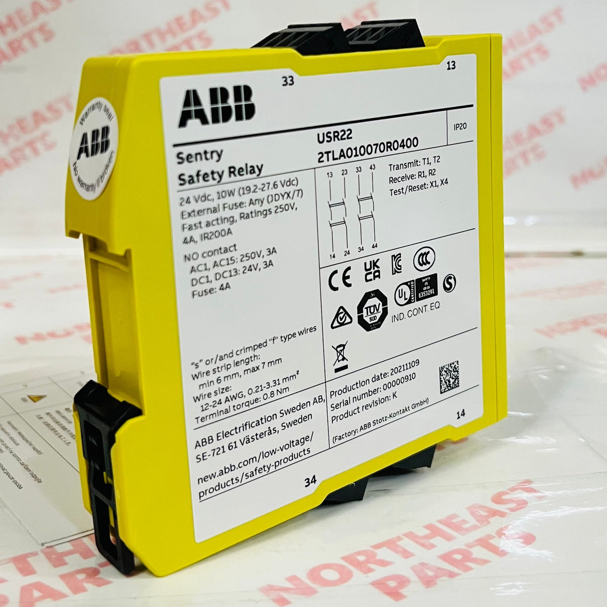 ABB Safety Relay 2TLA010070R0400 — Northeast Parts